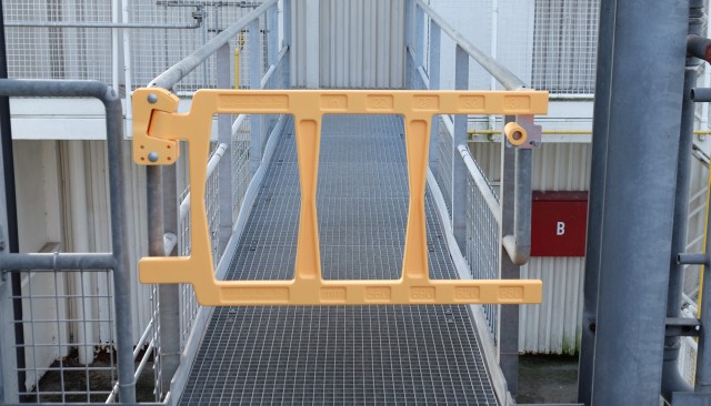 Gravity gates, industrial safety gates - Evergrip EN